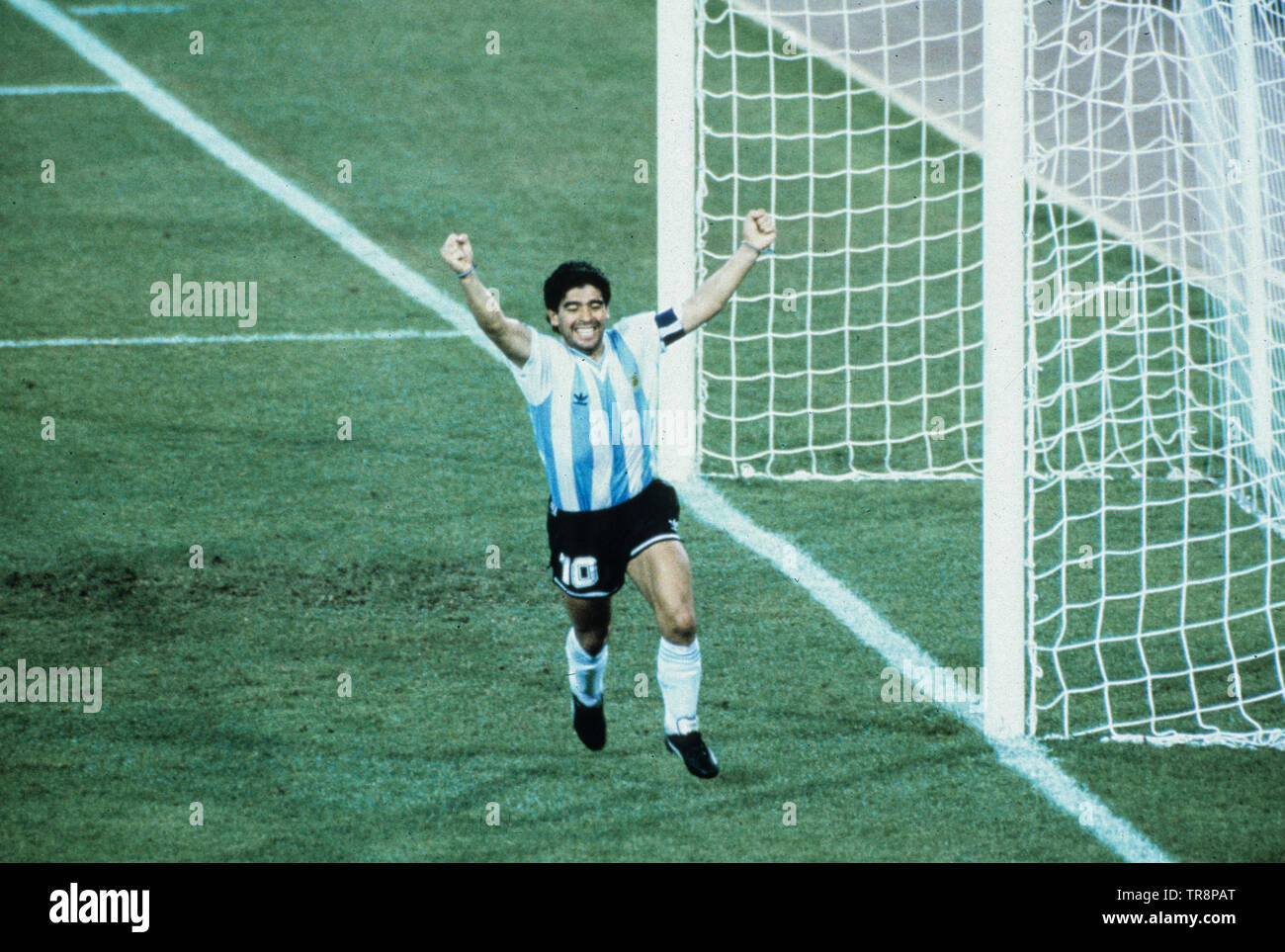 Diego Maradona High Resolution Stock Photography and Images - Alamy