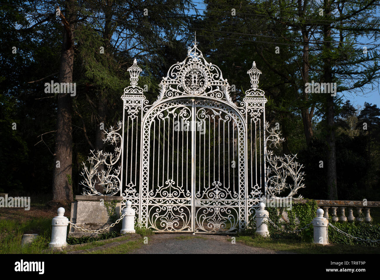 Portal iii hi-res stock photography and images - Alamy