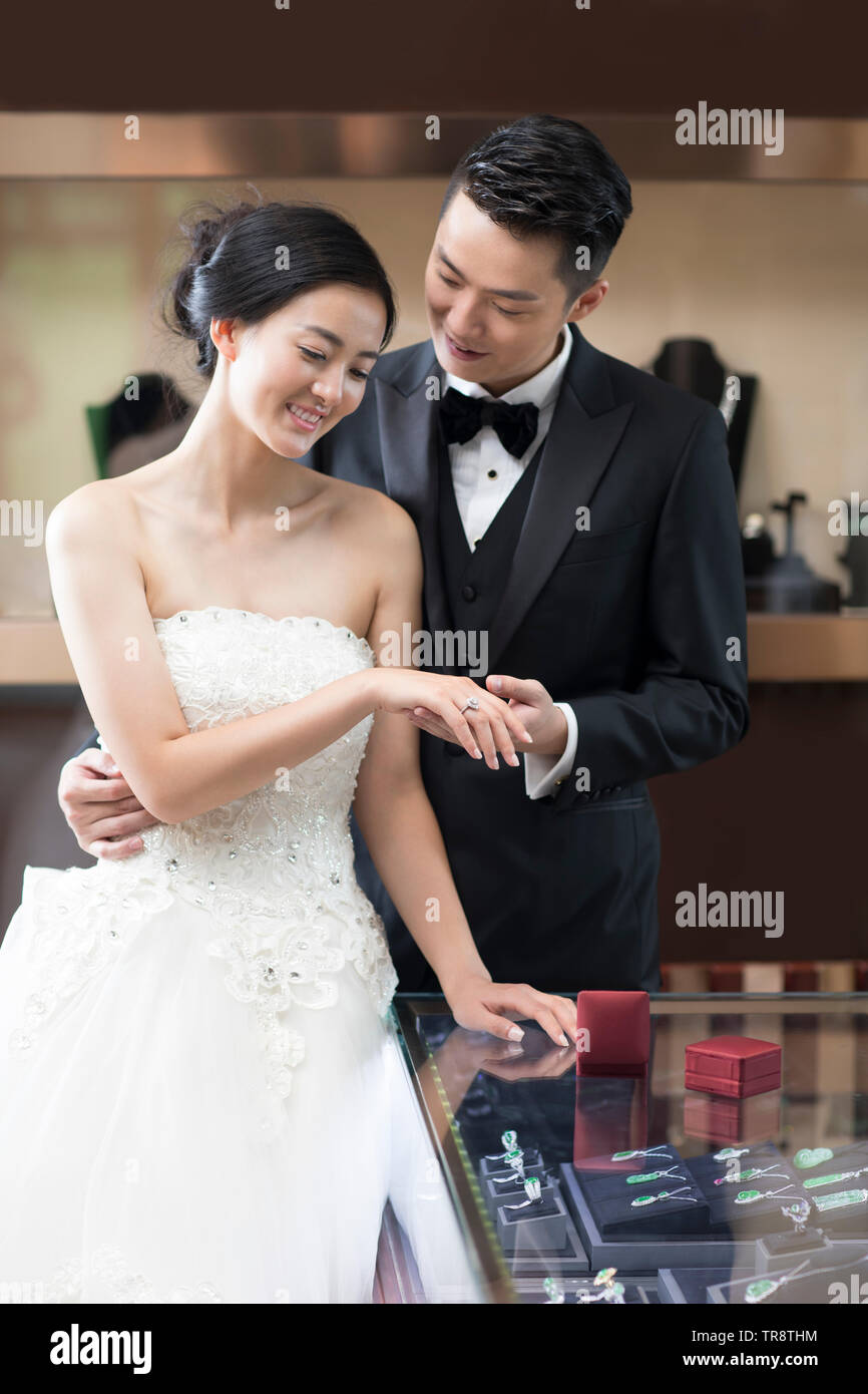 Chinese wedding cabinet hi-res stock photography and images - Alamy