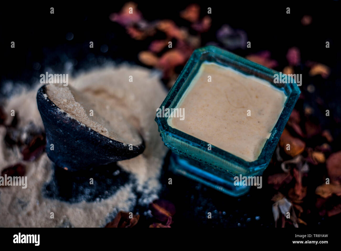 Mitti glass hi-res stock photography and images - Alamy