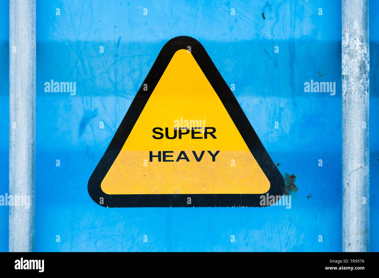 Caution sign on shipping container hi-res stock photography and images ...