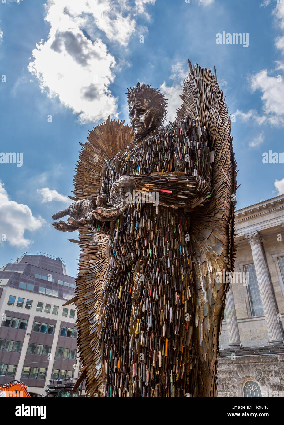 Weapons square hi-res stock photography and images - Alamy