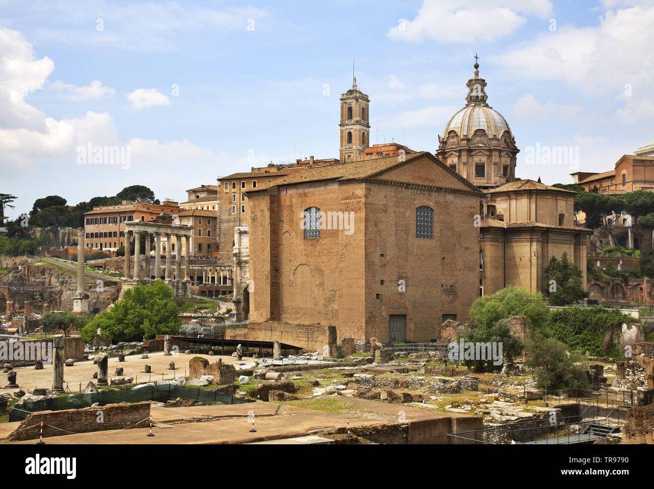 Foro romano in rome hi-res stock photography and images - Alamy