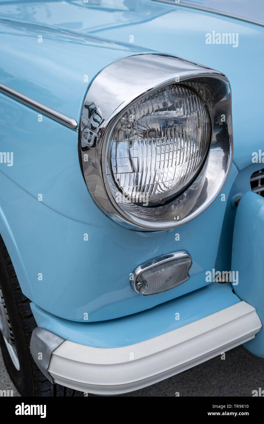 Close up detail of vintage car Stock Photo - Alamy