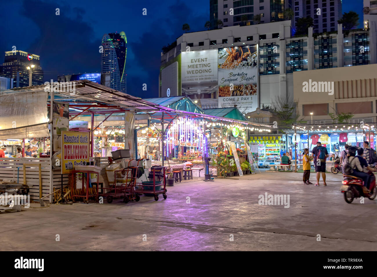 Talad neon night market hi-res stock photography and images - Alamy