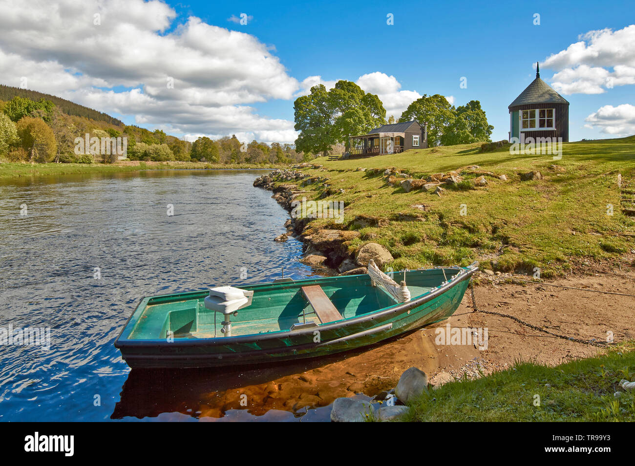 River avon fishing salmon hi-res stock photography and images - Alamy