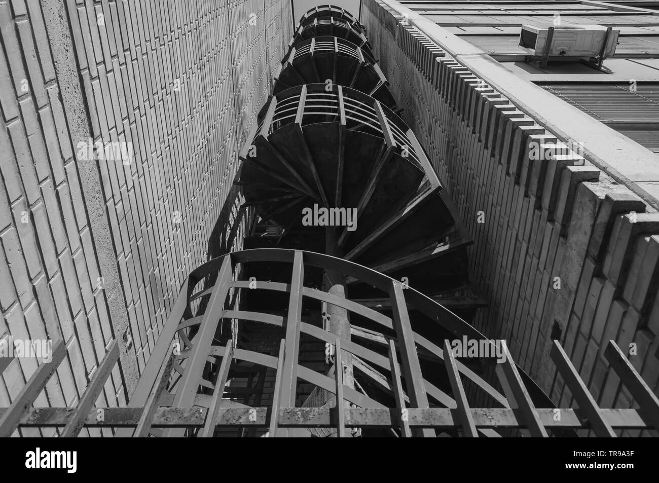 70s buildings hi-res stock photography and images - Alamy
