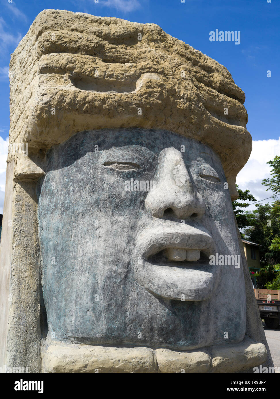 Mayan faces hi-res stock photography and images - Alamy