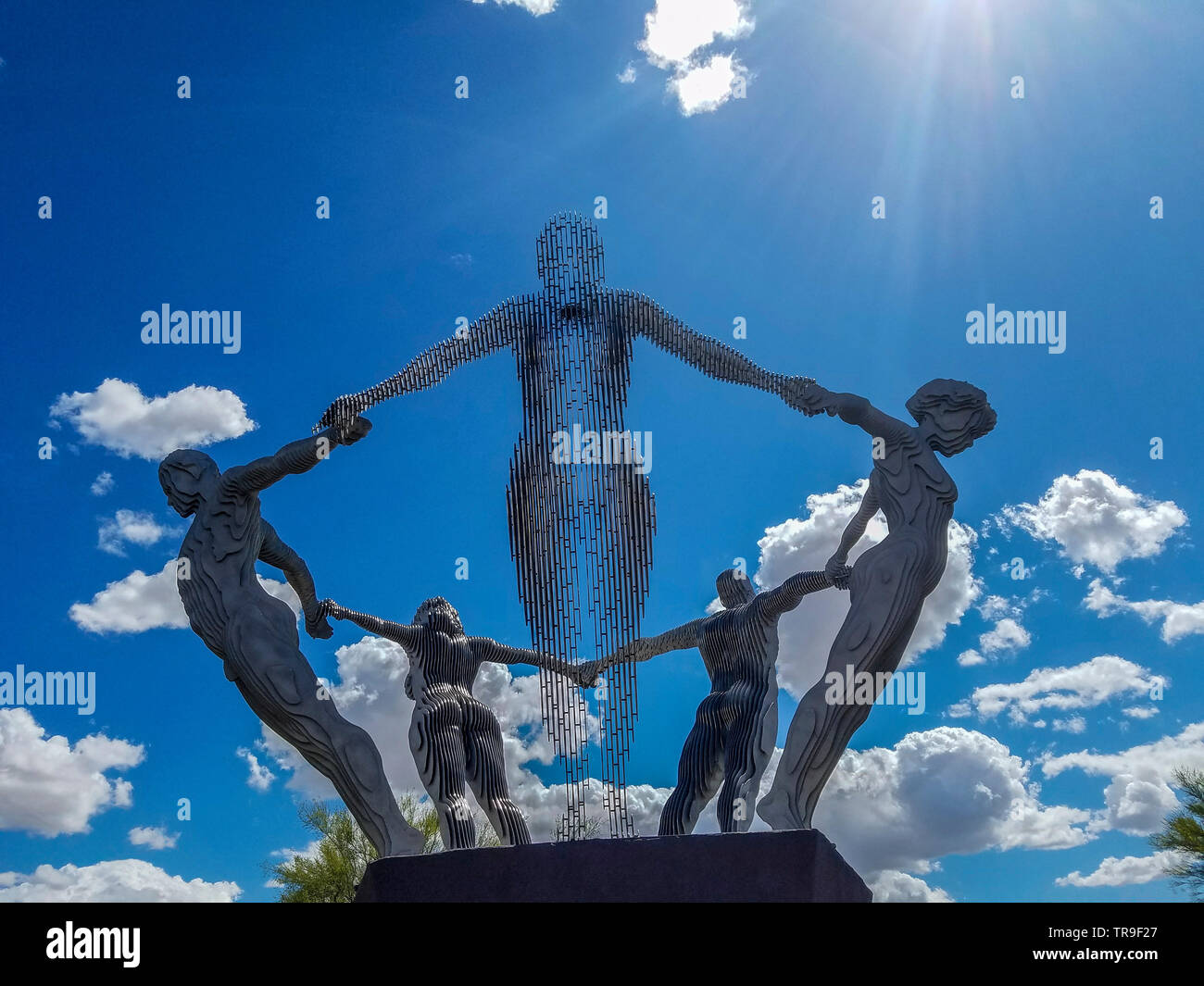 Unity, a statue along a Tucson street by Ben Olmstead and Simon Donovan ...