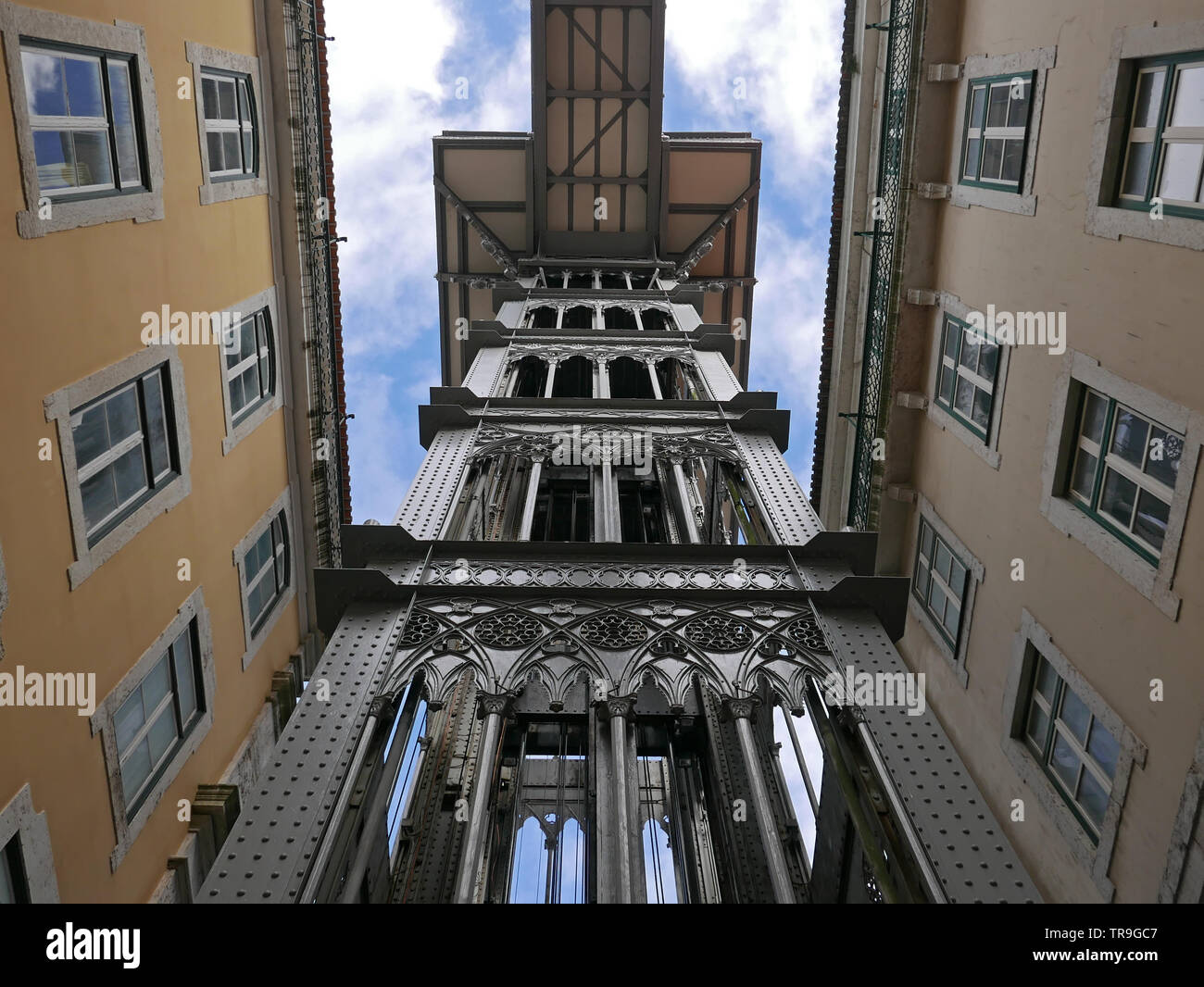 House building tower elevator lift hi-res stock photography and images ...