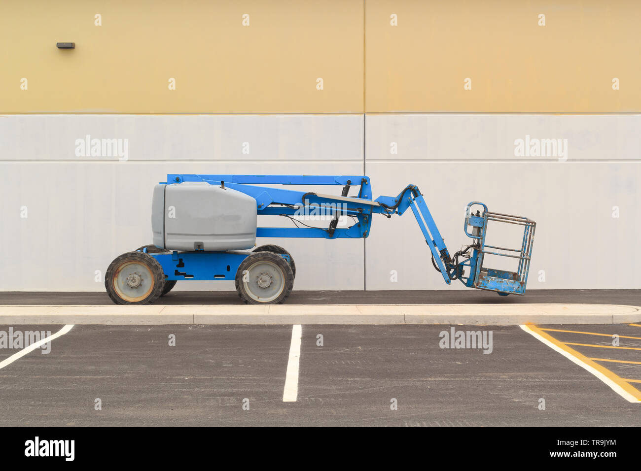 Modern construction equipment in work hi-res stock photography and ...