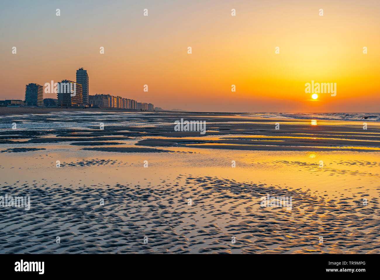 Belgian beach resort hi-res stock photography and images - Alamy