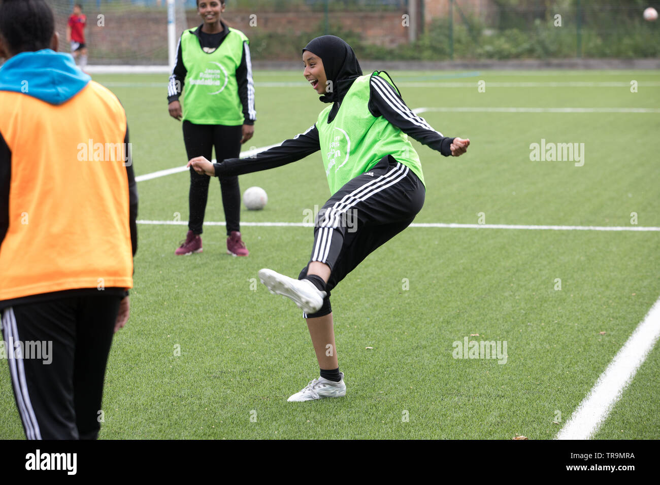 Asian girls soccer hi-res stock photography and images - Alamy