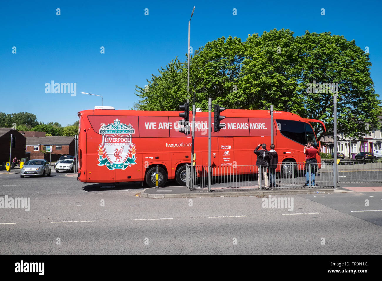 England football team bus uk hi-res stock photography and images - Alamy