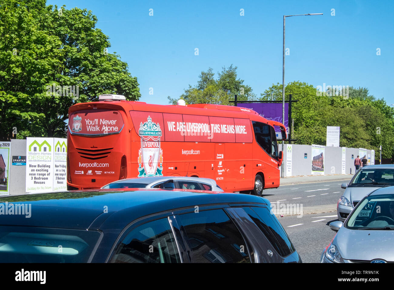 England football team bus uk hi-res stock photography and images - Alamy