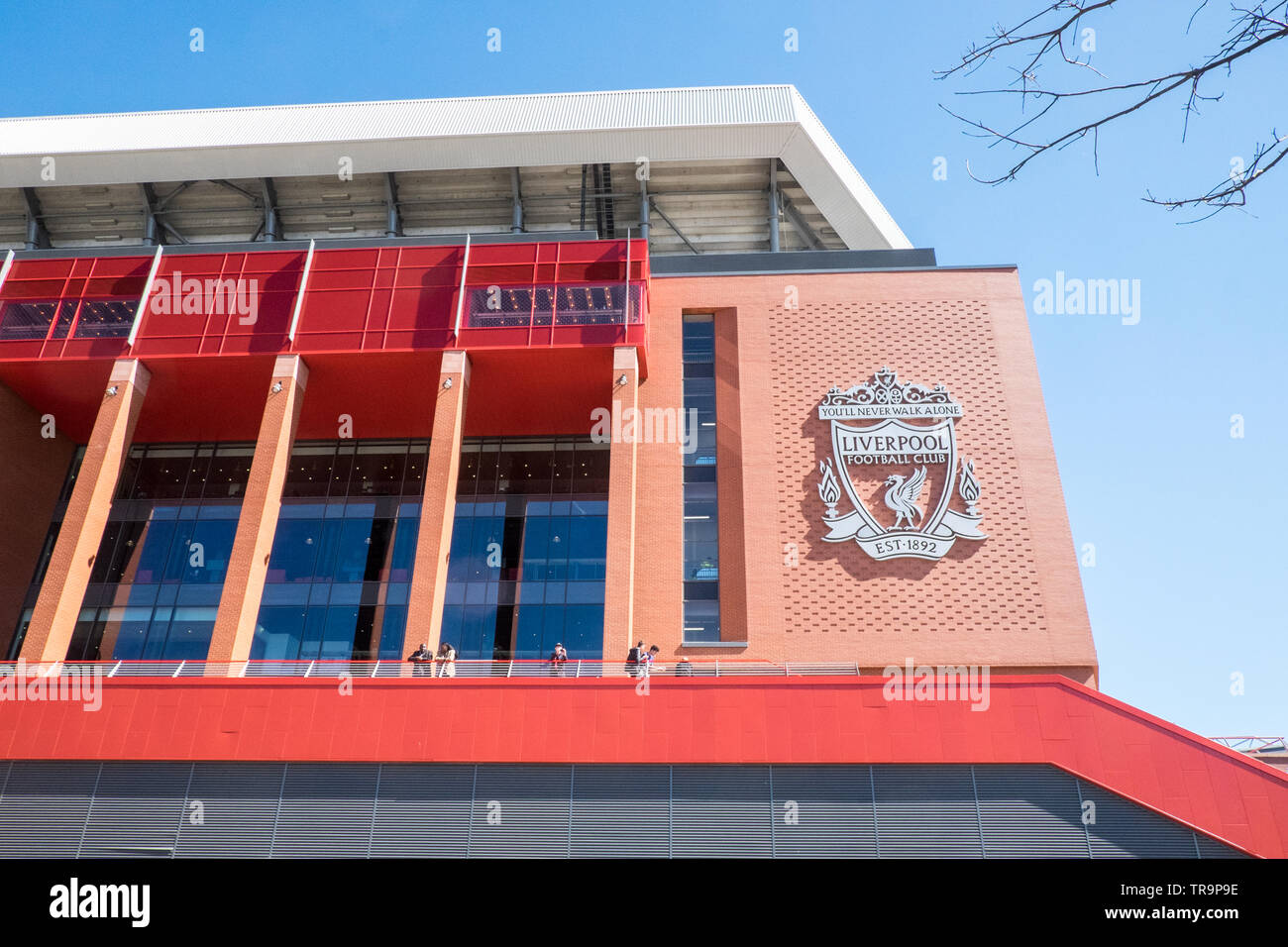 Liverpool fc anfield stadium main hi-res stock photography and images ...