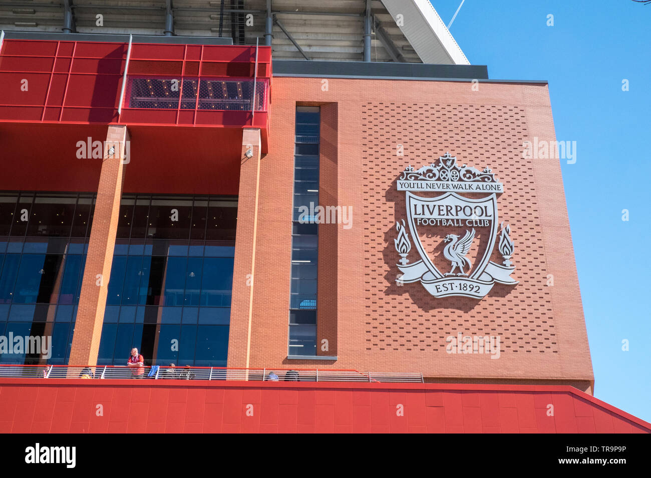 Liverpool fc anfield stadium main hi-res stock photography and images ...