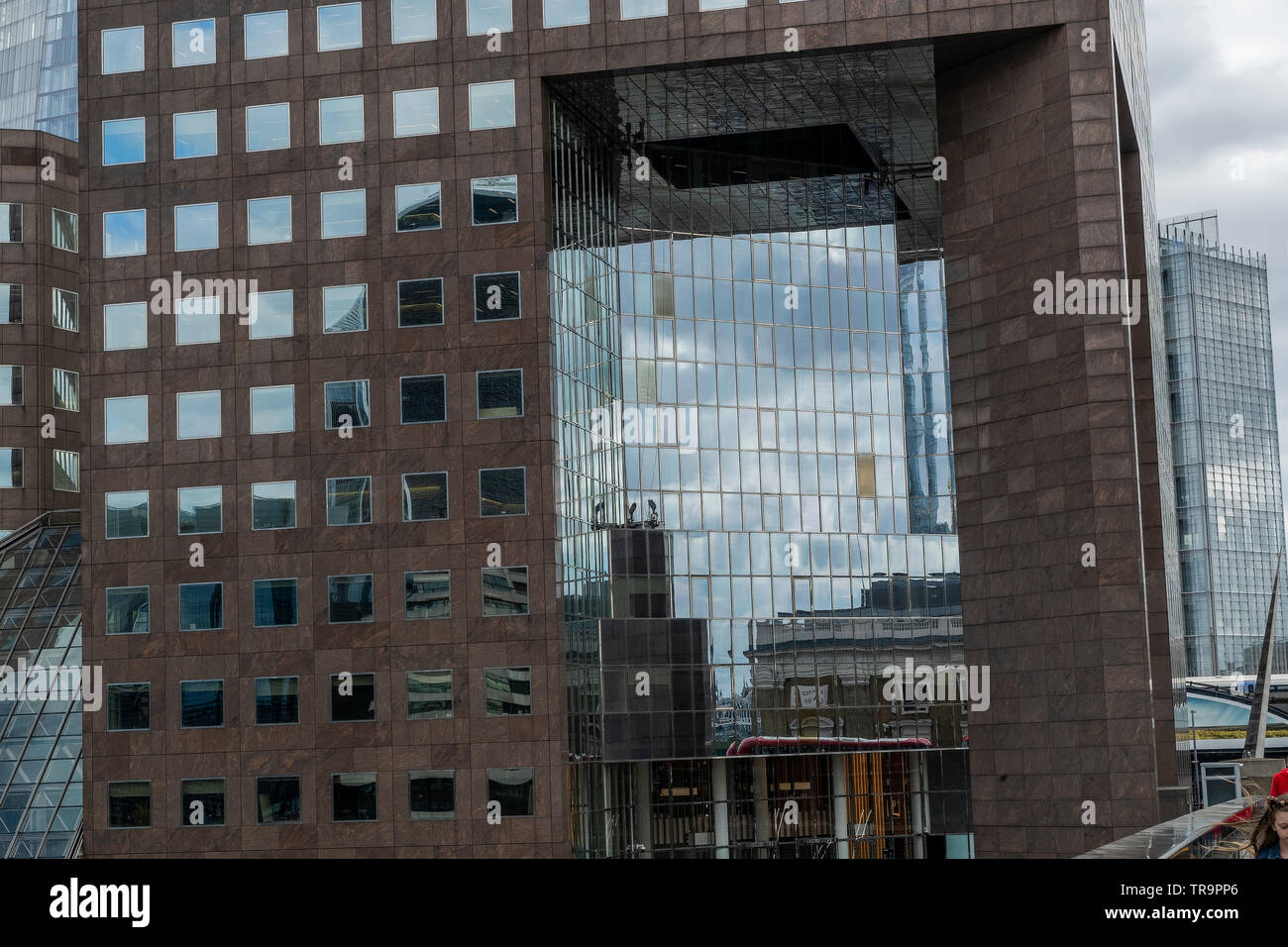 London reflections hi-res stock photography and images - Alamy