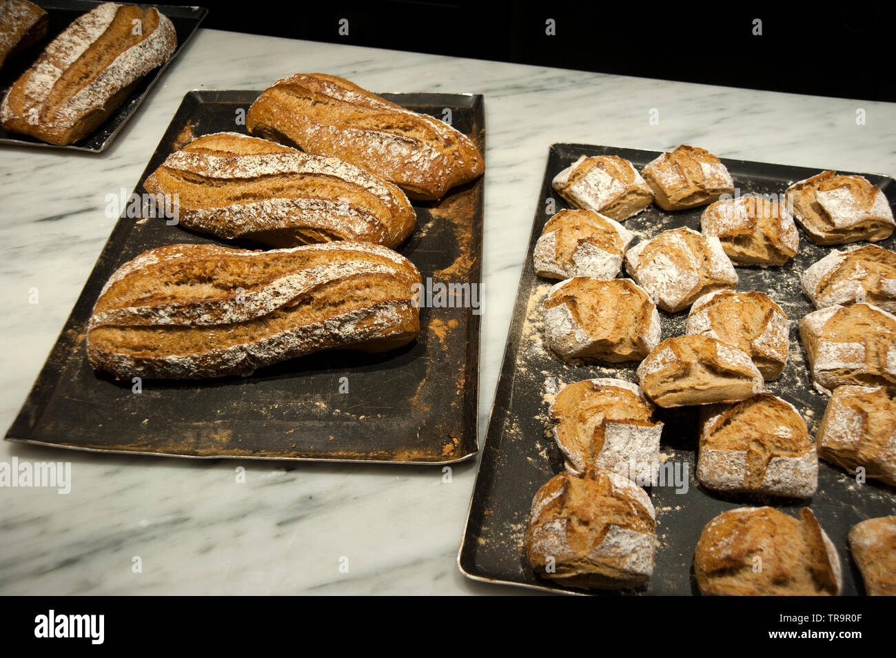 Turkish Bakery Stock Photos & Turkish Bakery Stock Images - Alamy