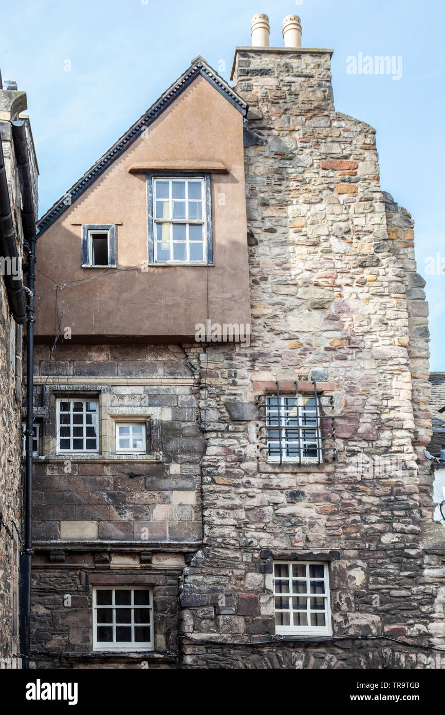 17th century scottish architecture hi-res stock photography and images ...