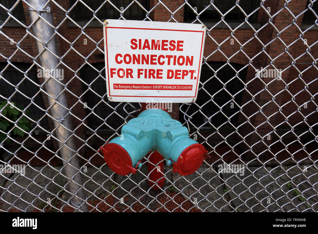 Siamese connection hi-res stock photography and images - Alamy