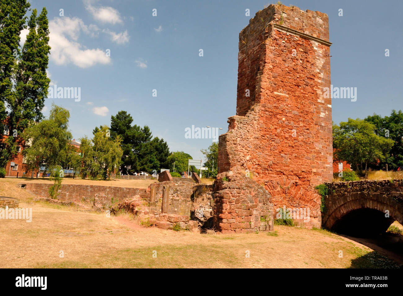 Medieval Exe Bridge and St Edmund's Tower, Exeter, Devon Stock Photo ...