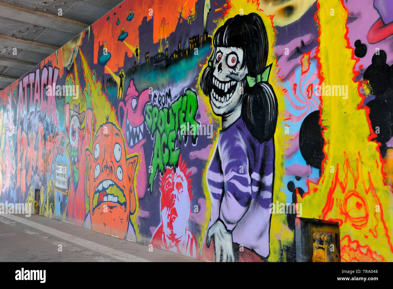 Graffiti under Exe Bridges, Exeter, Devon Stock Photo - Alamy