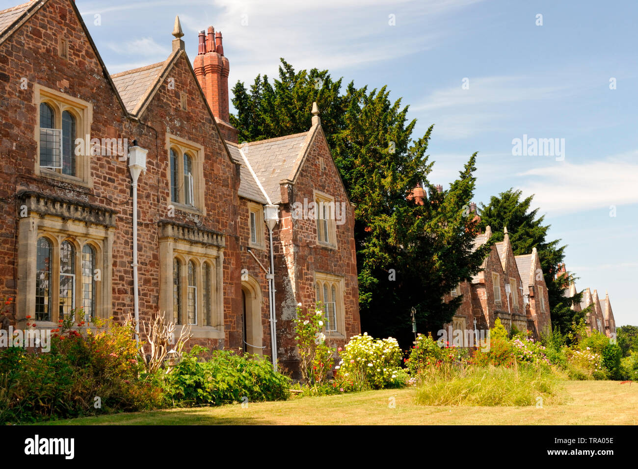 Almshouses exeter hi-res stock photography and images - Alamy