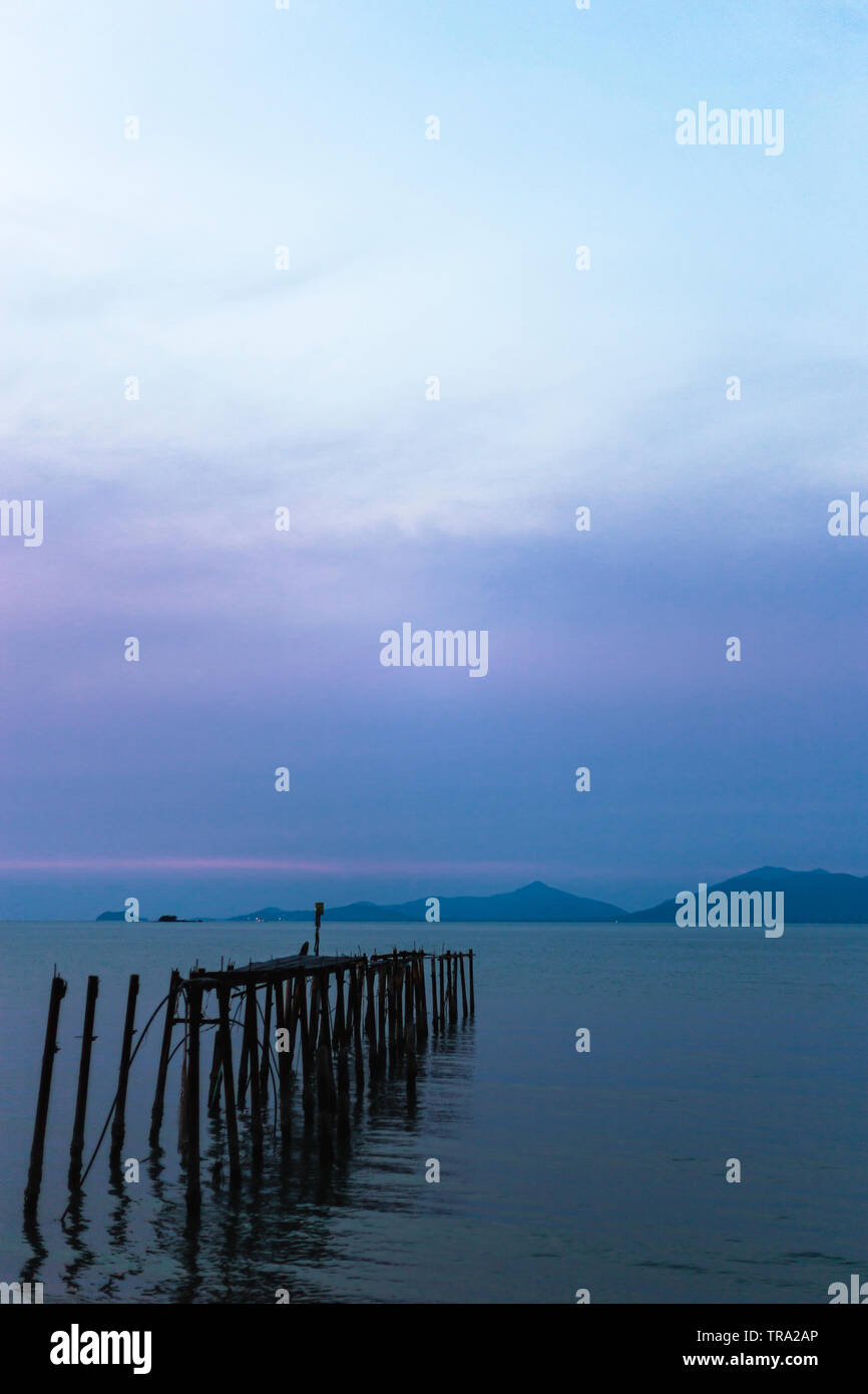 Pier pylons hi-res stock photography and images - Alamy