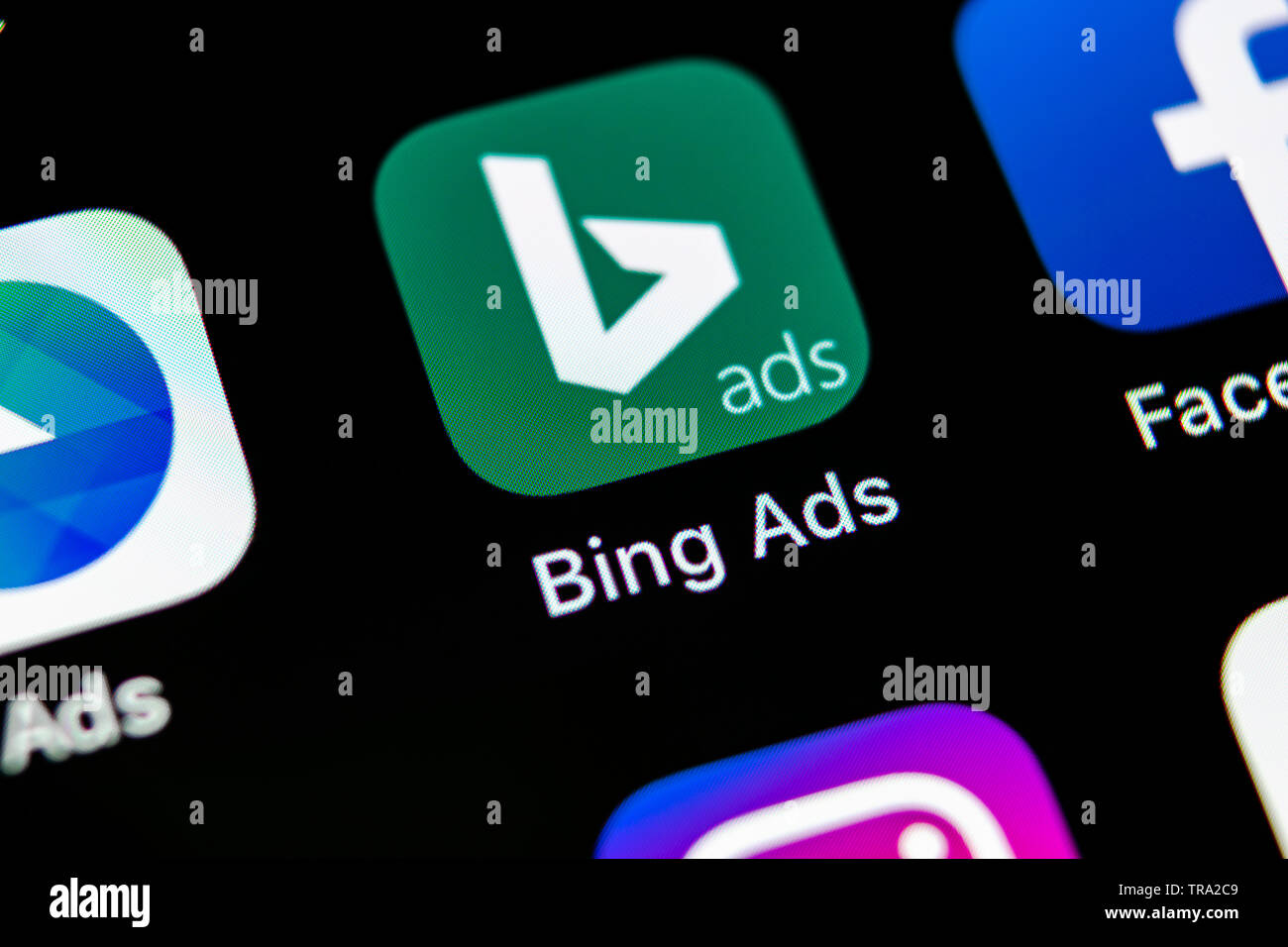 Microsoft advertising app hi-res stock photography and images - Alamy