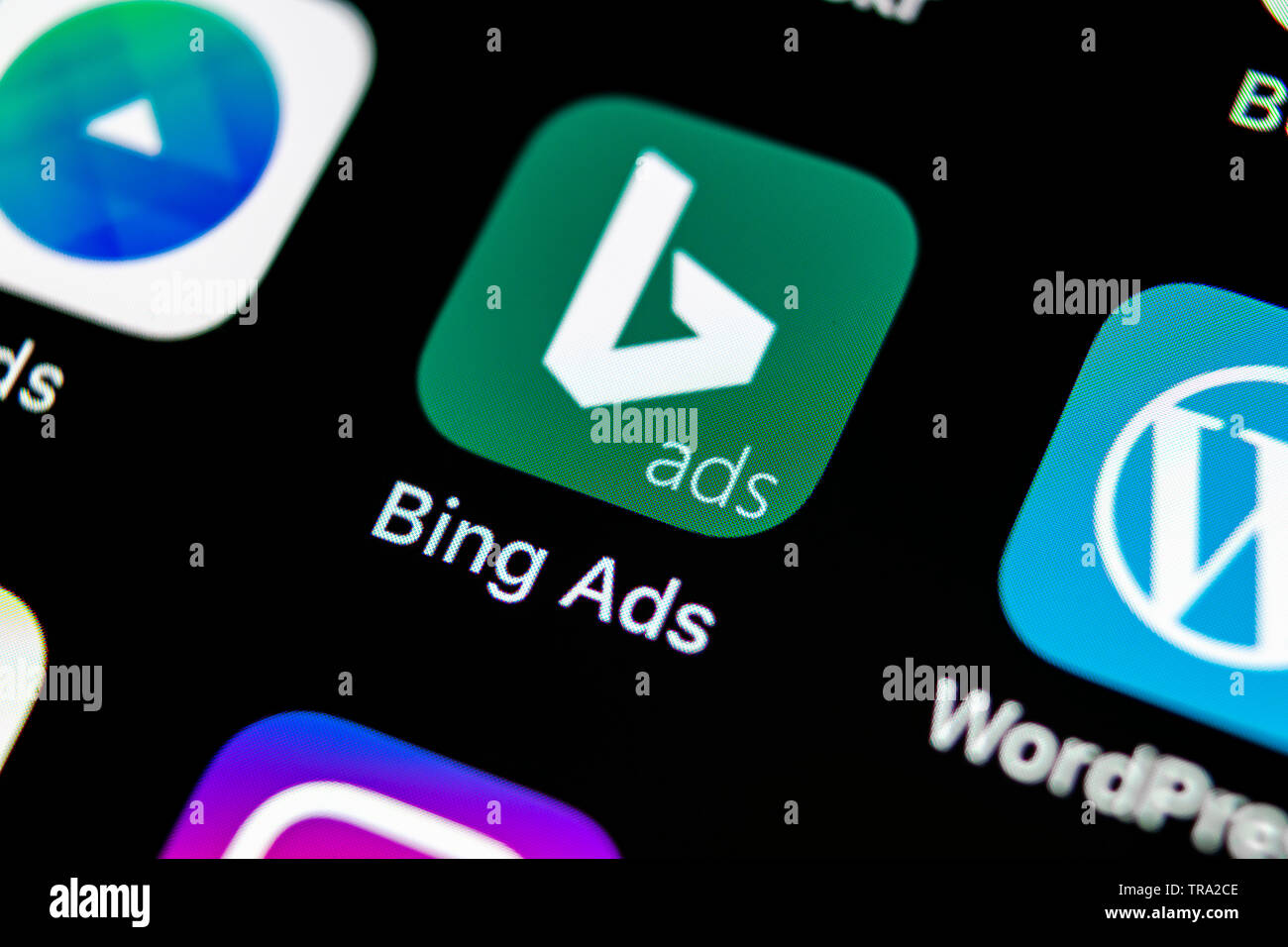 Microsoft advertising app hi-res stock photography and images - Alamy