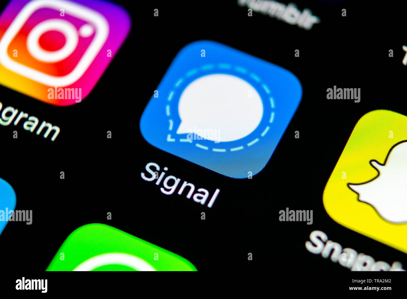 Sankt-Petersburg, Russia, May 10, 2018: Signal messenger application ...