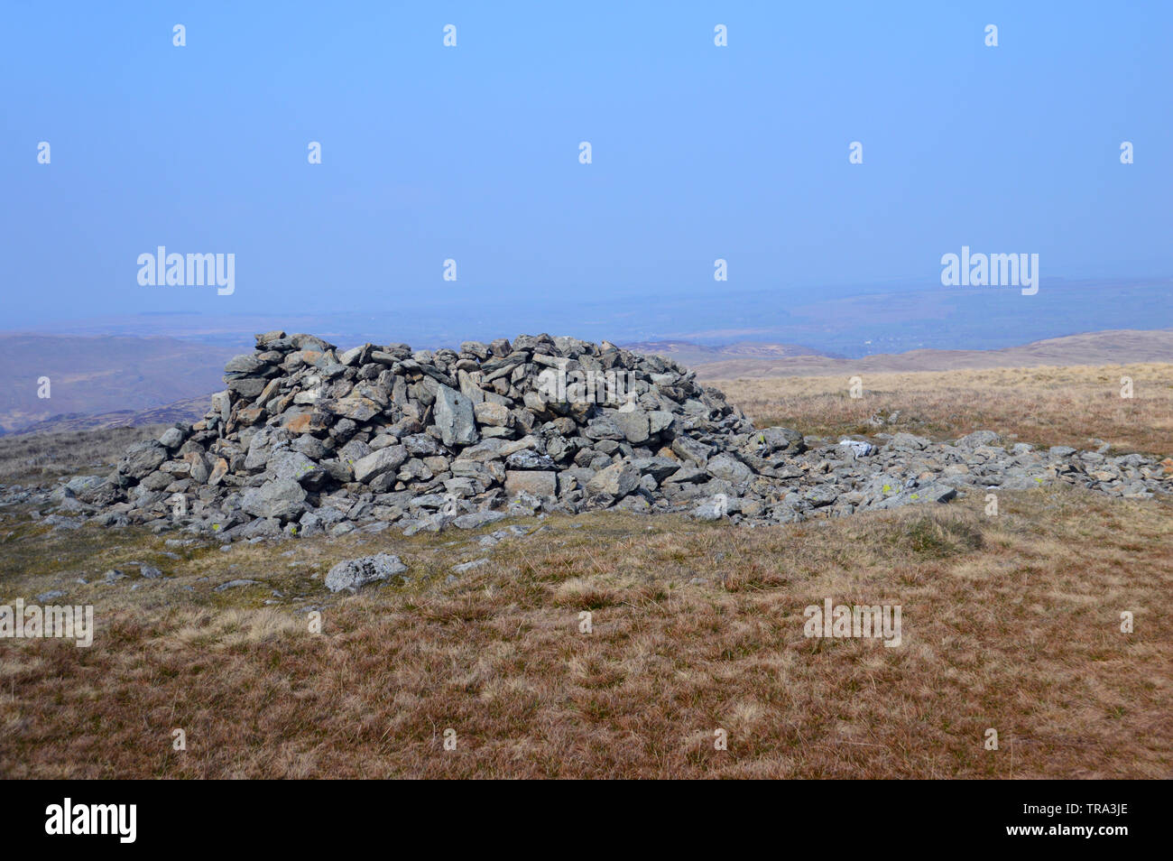 The Dry Stone Shelter on the Summit of the Wainwright Selside Pike in ...