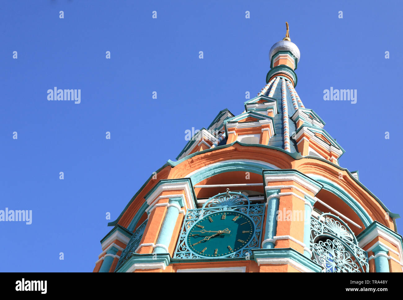 church in the daytime Stock Photo - Alamy
