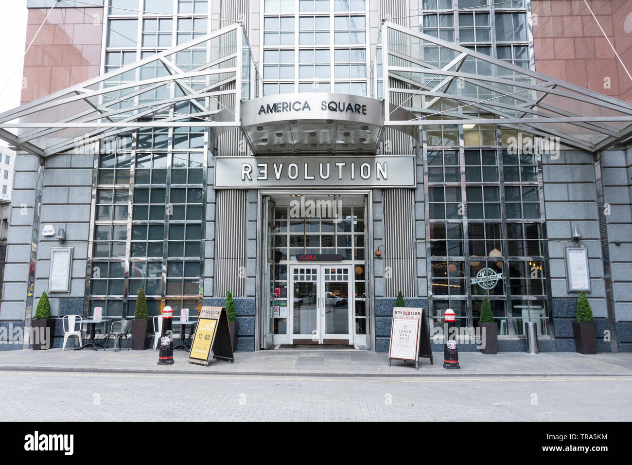 America squares revolution bar hi-res stock photography and images - Alamy