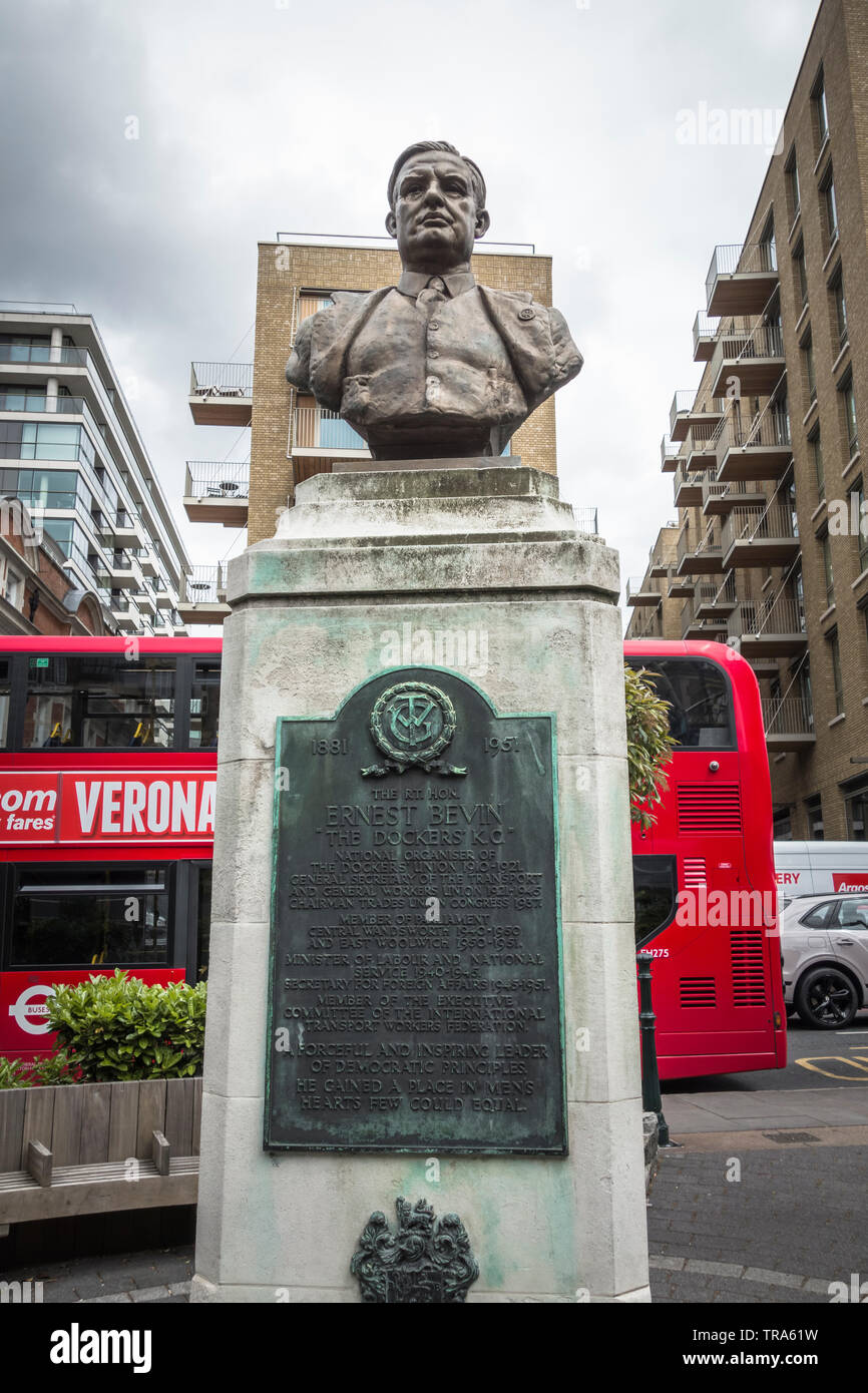 Edwin Whitney Smith's bronze bust of Ernest Bevin on Tooley Street ...