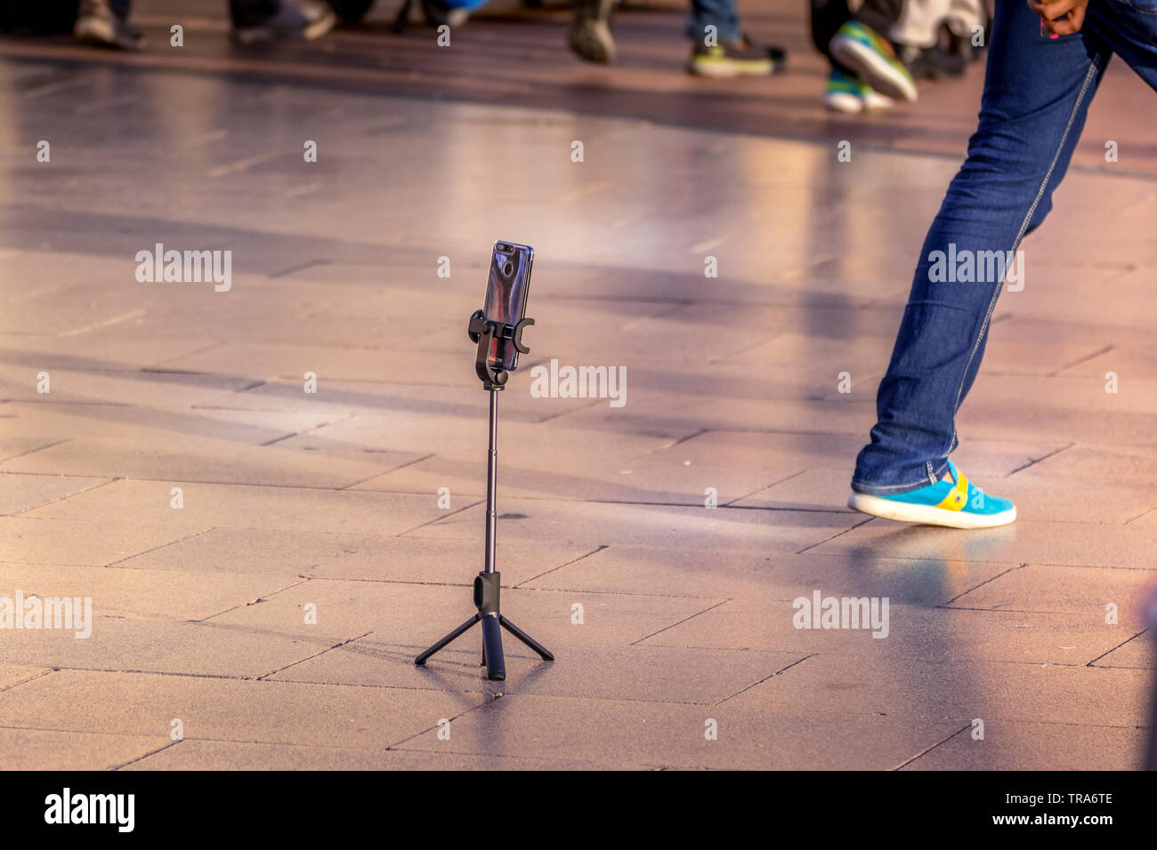 Mono pod hi-res stock photography and images - Alamy