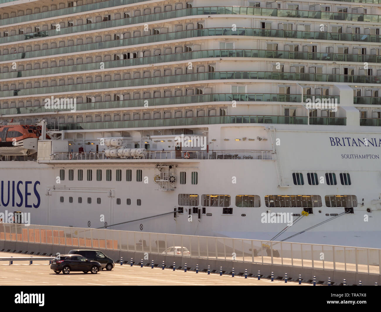 Cruise ship britannia hi-res stock photography and images - Alamy