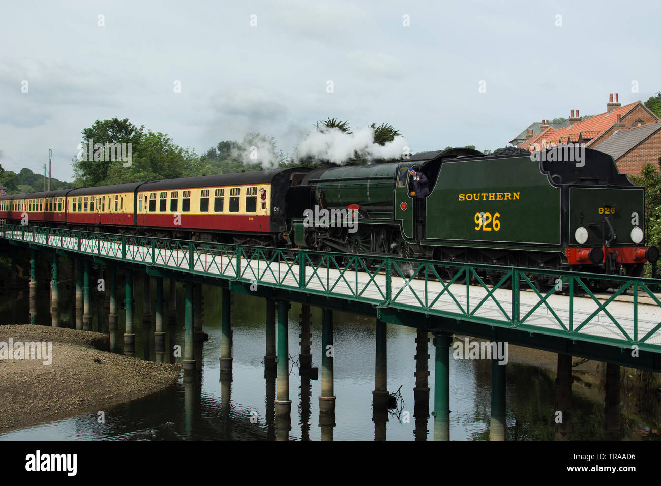 Schools class locomotive hi-res stock photography and images - Alamy