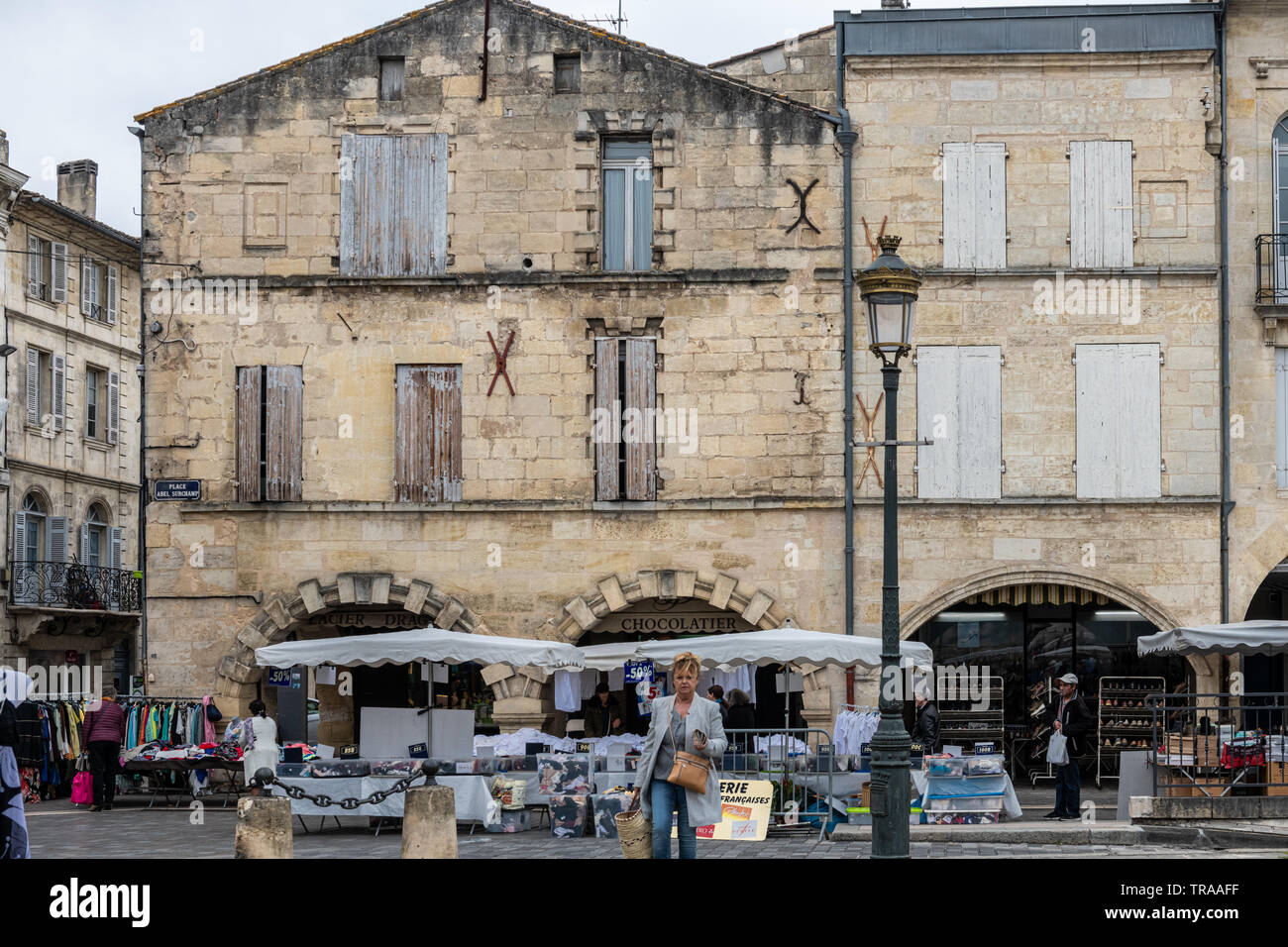 Libourne france market hi-res stock photography and images - Alamy