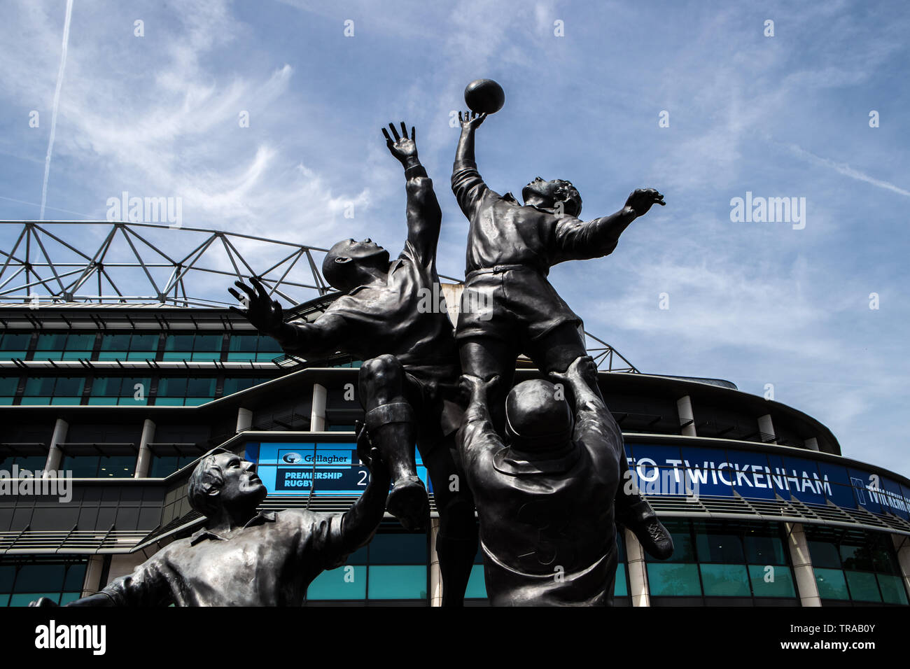 Spirit Of Rugby Statue High Resolution Stock Photography and Images - Alamy