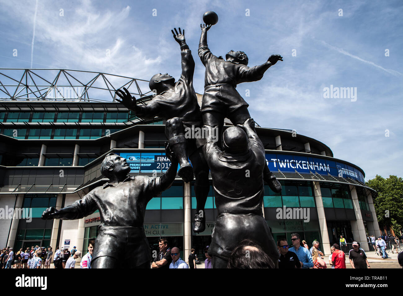 The spirit of rugby statue hi-res stock photography and images - Alamy