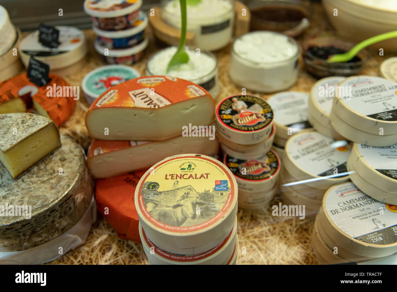 French food market bordeaux hi-res stock photography and images - Alamy