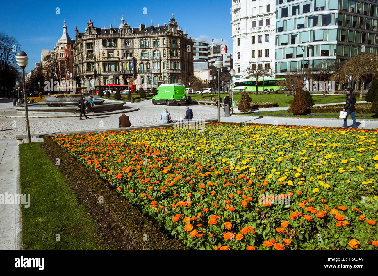Bilbao, Biscay, Basque Country, Spain : Gardens at Plaza de Federico ...