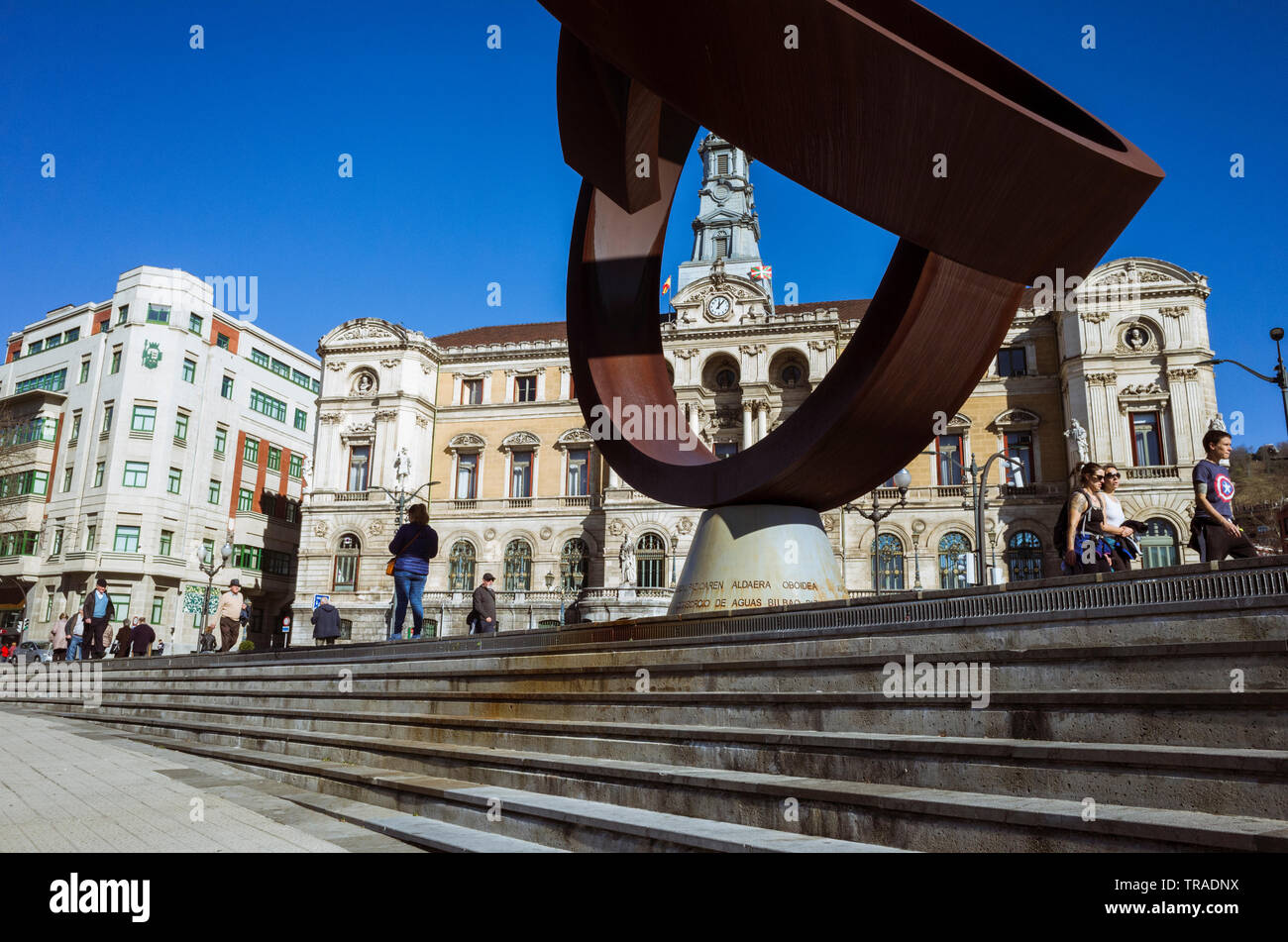 Bilbao, Biscay, Basque Country, Spain : People walk past the sculpture ...