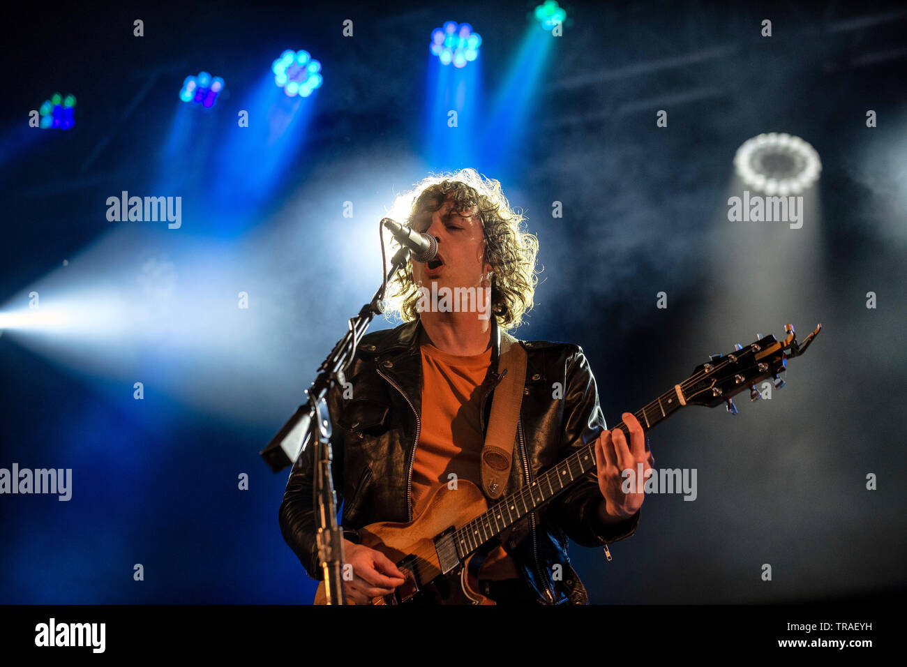 Lead singer and guitarist of Razorlight Johnny Borrell performing at ...