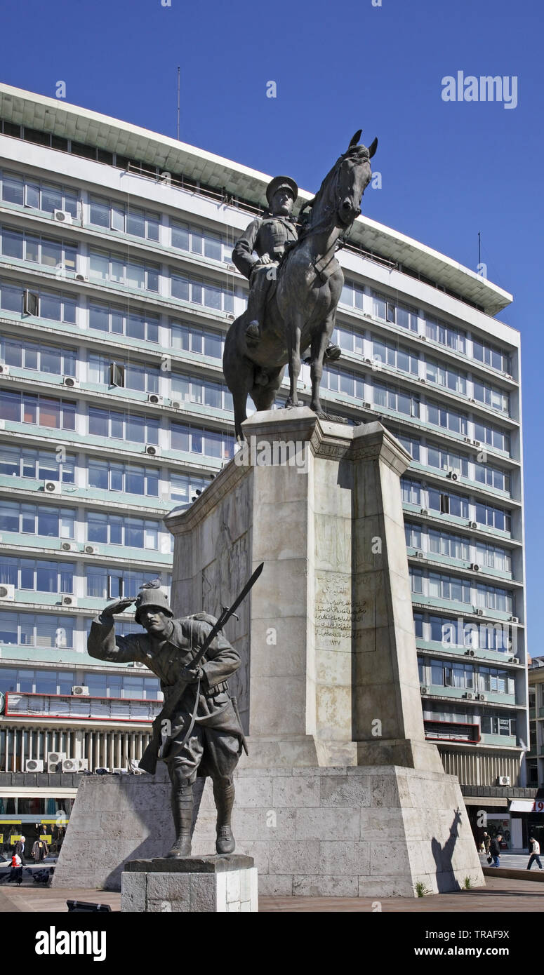 Ankara Ataturk Statue High Resolution Stock Photography and Images - Alamy