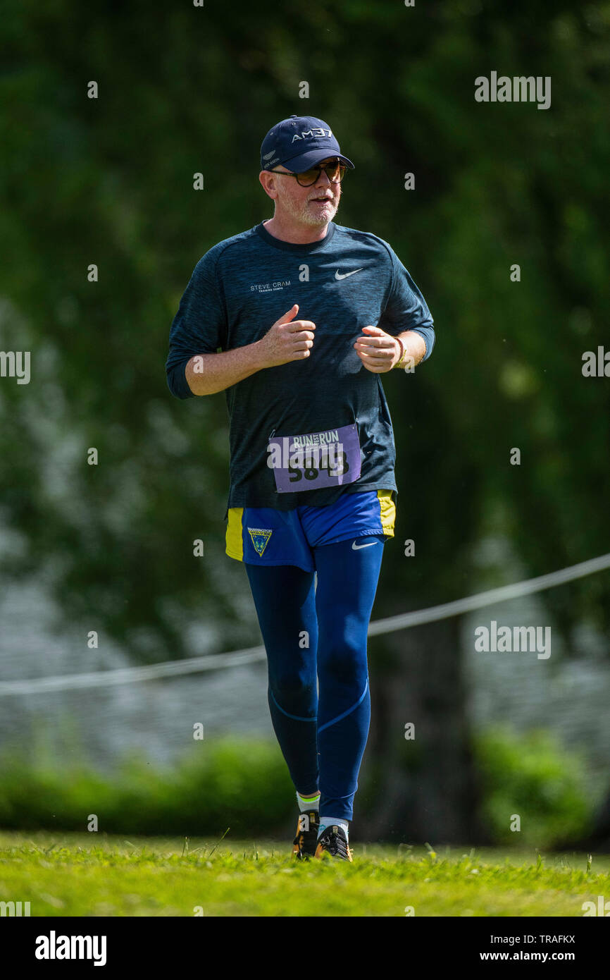 Celebrity runner chris evans hi-res stock photography and images - Alamy