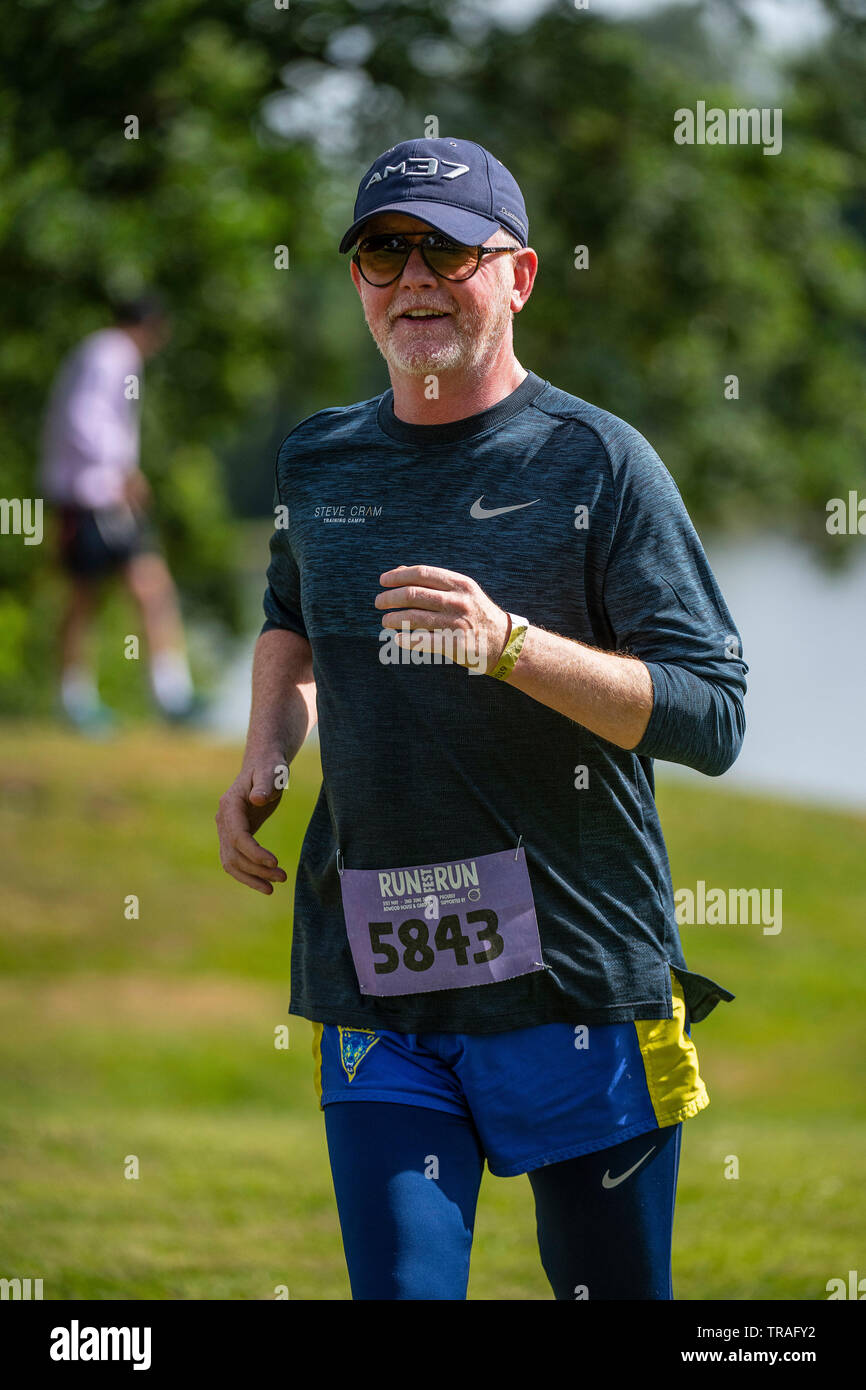 Celebrity runner chris evans hi-res stock photography and images - Alamy