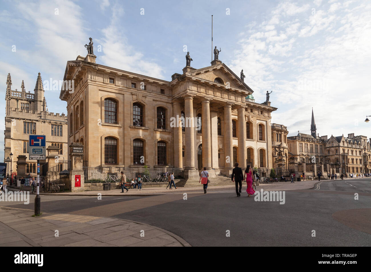 Oxford city architecture details buildings hi-res stock photography and ...